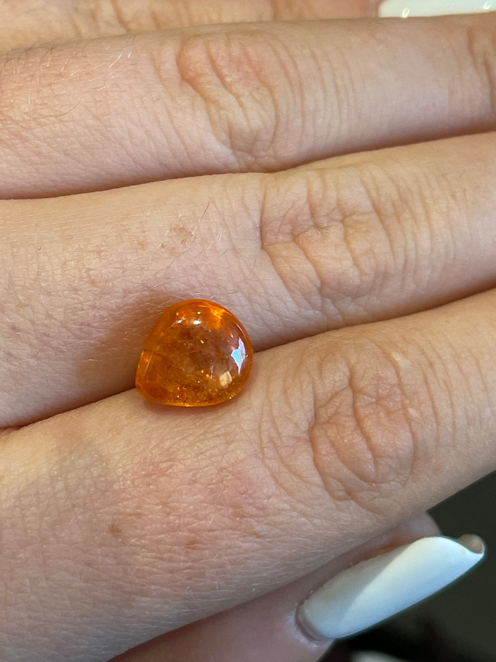 7.12ct Orange Fanta Garnet DXBCS2024 – Luxury Promise
