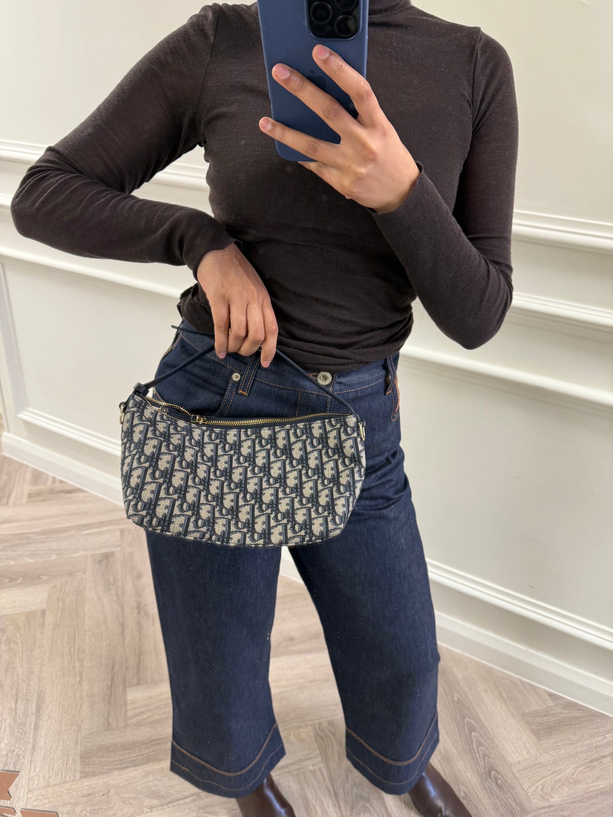 Christian Dior Vintage Logo Shoulder Bag ALL0927 – Luxury Promise