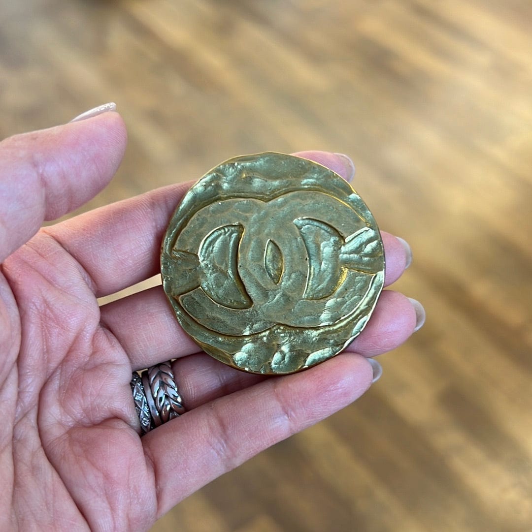 CHANEL MAX LOGO BROOCH OP5471 – Luxury Promise