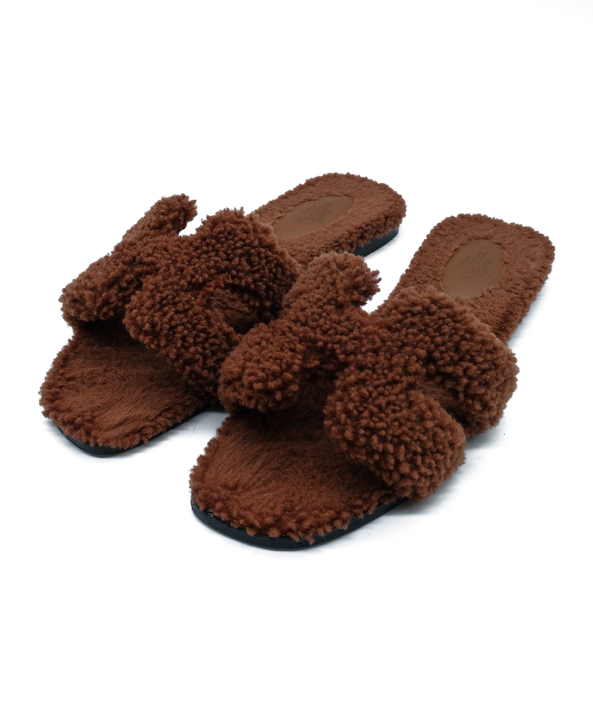 Hermes Oran Fluffy Brown 38.5 EU RJL1874 – LuxuryPromise